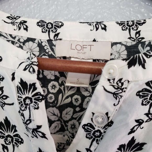 LOFT | Tops | Loft Outlet Floral Button Up Blouse Small | Poshmark